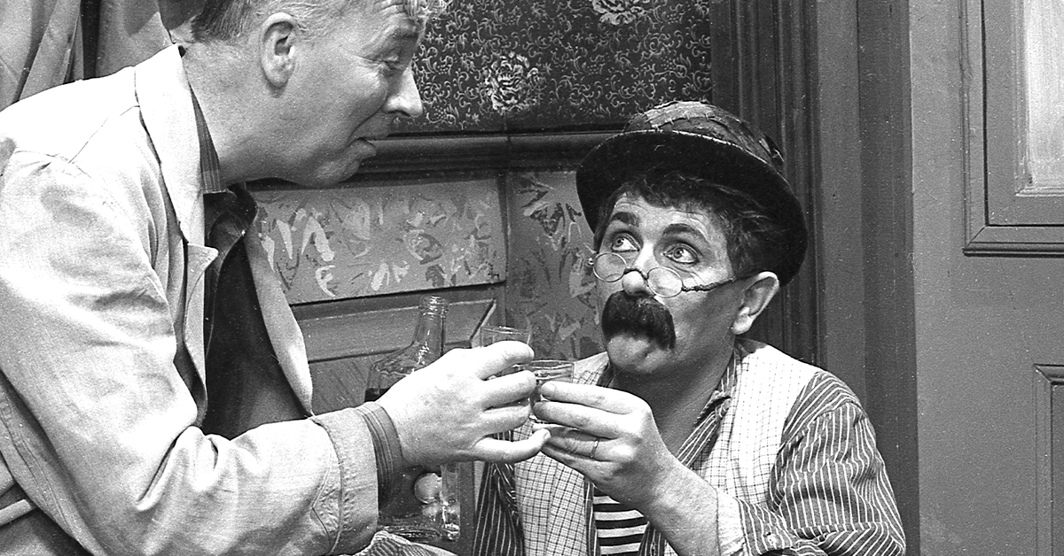 Waarom Twee Motten van cabaretier Dorus 66 jaar later opeens viral gaat ...